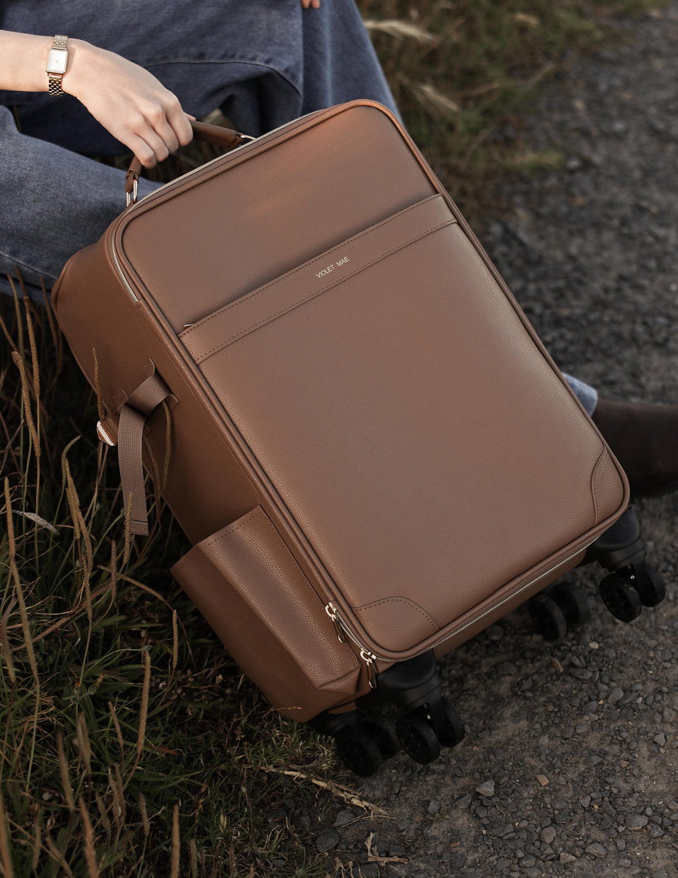 Huxlie Roller Camera Bag – Glide in Style – VioletMae.co